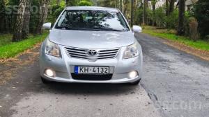 Grey Toyota Avensis 2011 in Jurmala, with an engine capacity of 1.80 L and mileage of 275 thousand km for 3900 €, photo 9 on AUTOMOTO.COM.LV