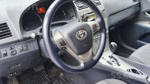 Grey Toyota Avensis 2011 in Jurmala, with an engine capacity of 1.80 L and mileage of 275 thousand km for 3900 €, photo 12 on AUTOMOTO.COM.LV
