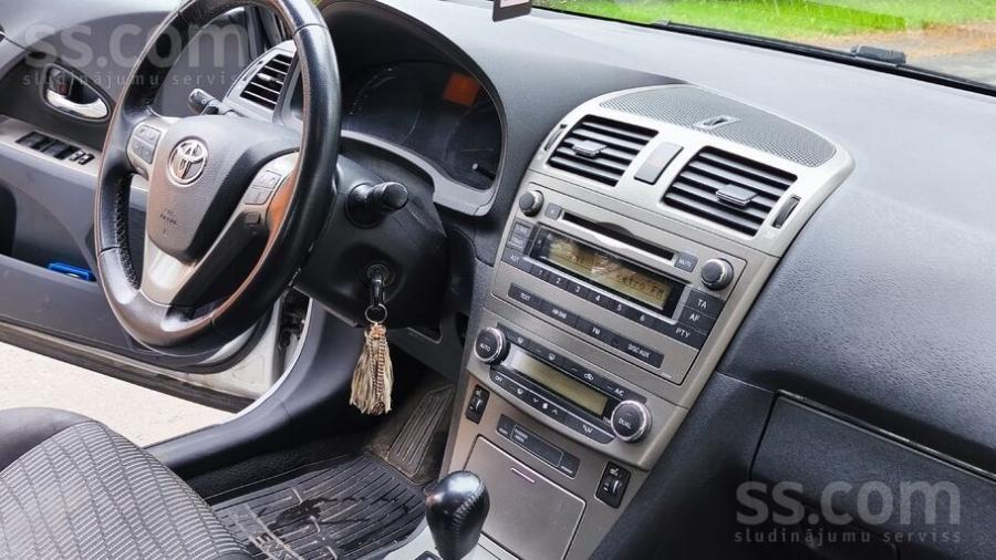 Grey Toyota Avensis 2011 in Jurmala, with an engine capacity of 1.80 L and mileage of 275 thousand km for 3900 €, photo 13 on AUTOMOTO.COM.LV