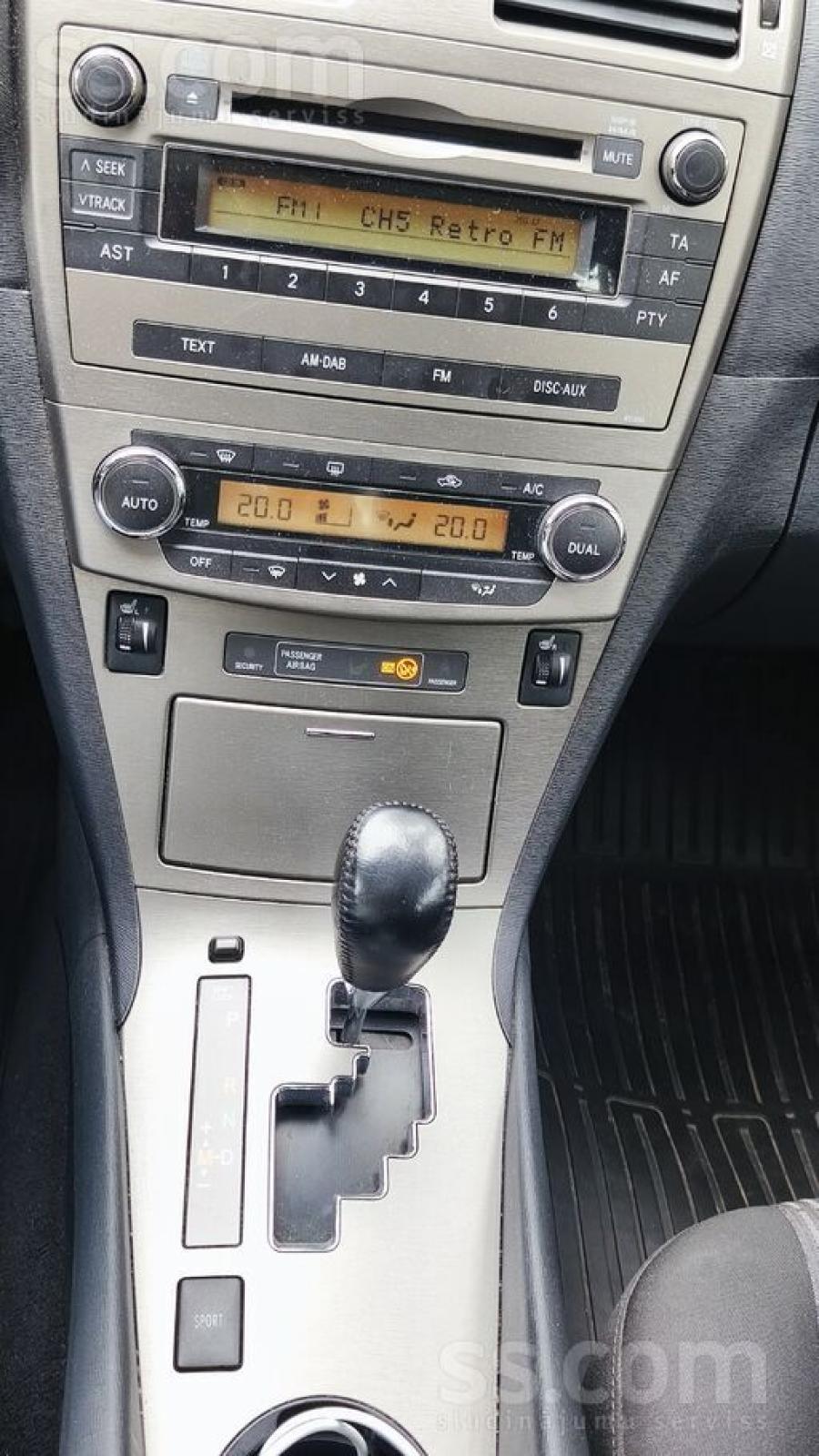 Grey Toyota Avensis 2011 in Jurmala, with an engine capacity of 1.80 L and mileage of 275 thousand km for 3900 €, photo 17 on AUTOMOTO.COM.LV