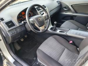 Pelēks Toyota Avensis 2011 Rīga, ar dzinēja tilpumu 2.00 L un nobraukumu 0 tūkst. km par 5600 €, foto 8 vietnē AUTOMOTO.COM.LV