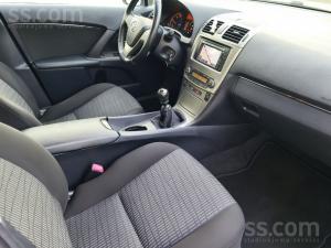 Pelēks Toyota Avensis 2011 Rīga, ar dzinēja tilpumu 2.00 L un nobraukumu 0 tūkst. km par 5600 €, foto 10 vietnē AUTOMOTO.COM.LV