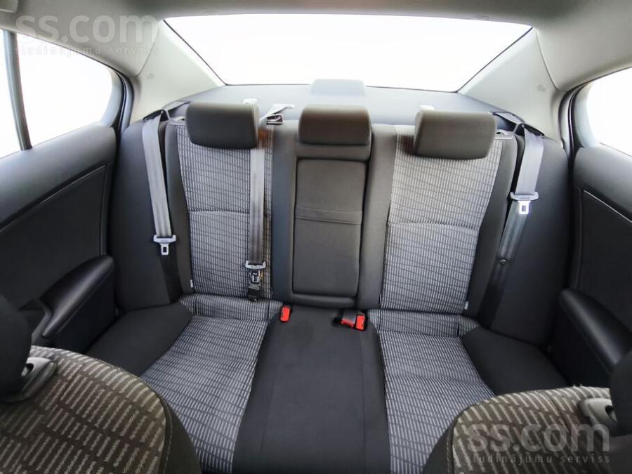 Pelēks Toyota Avensis 2011 Rīga, ar dzinēja tilpumu 2.00 L un nobraukumu 0 tūkst. km par 5600 €, foto 12 vietnē AUTOMOTO.COM.LV