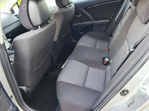 Pelēks Toyota Avensis 2011 Rīga, ar dzinēja tilpumu 2.00 L un nobraukumu 0 tūkst. km par 5600 €, foto 13 vietnē AUTOMOTO.COM.LV