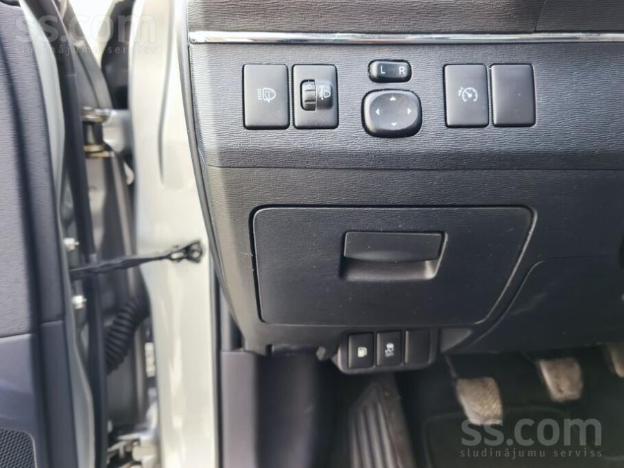 Pelēks Toyota Avensis 2011 Rīga, ar dzinēja tilpumu 2.00 L un nobraukumu 0 tūkst. km par 5600 €, foto 15 vietnē AUTOMOTO.COM.LV