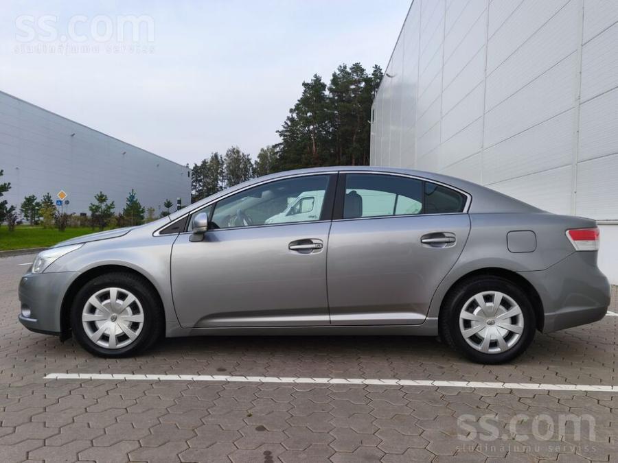 Pelēks Toyota Avensis 2011 Rīga, ar dzinēja tilpumu 2.00 L un nobraukumu 0 tūkst. km par 5600 €, foto 24 vietnē AUTOMOTO.COM.LV