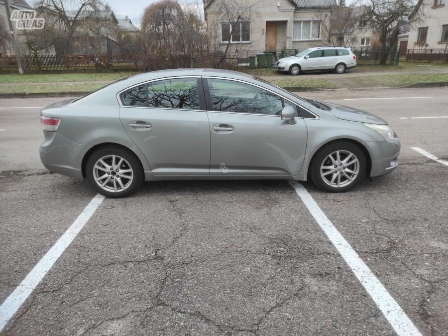Pelēks Toyota Avensis 2011 Kauņa, ar dzinēja tilpumu 2.00 L un nobraukumu 330 tūkst. km par 3500 €, foto 6 vietnē AUTOMOTO.COM.LV