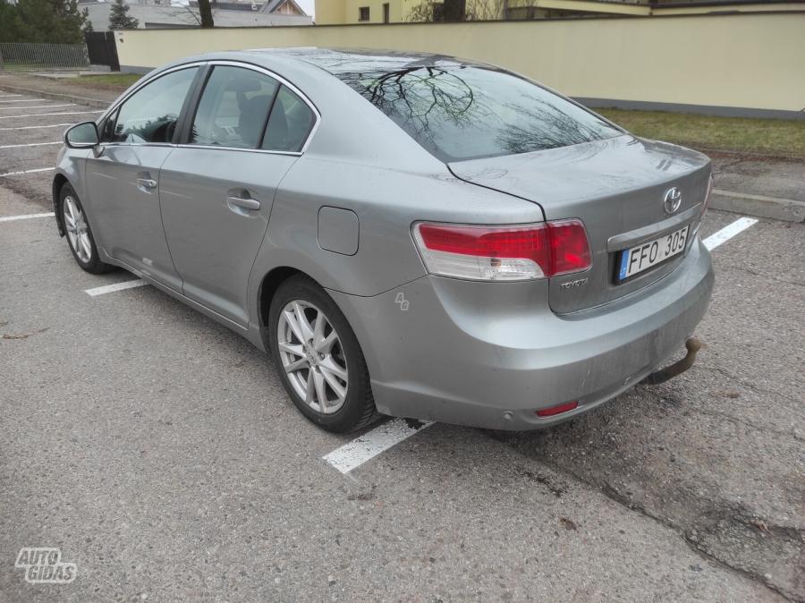 Pelēks Toyota Avensis 2011 Kauņa, ar dzinēja tilpumu 2.00 L un nobraukumu 330 tūkst. km par 3500 €, foto 7 vietnē AUTOMOTO.COM.LV