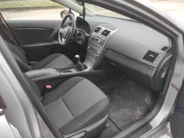 Toyota Avensis 2011 Kauņa vietnē Pelēks Toyota Avensis 2011 Kauņa, ar dzinēja tilpumu 2.00 L un nobraukumu 330 tūkst. km par 3500 €, foto 11 vietnē AUTOMOTO.COM.LV