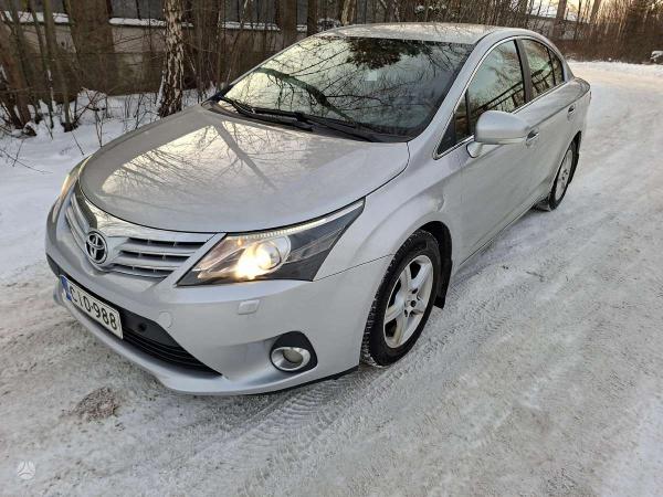 Grey Toyota Avensis 2012 in Radviliskis, with an engine capacity of 2.00 L and mileage of 235 thousand km for 4699 €, photo 1 on AUTOMOTO.COM.LV