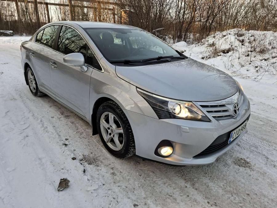Pelēks Toyota Avensis 2012 Radviliškis, ar dzinēja tilpumu 2.00 L un nobraukumu 235 tūkst. km par 4699 €, foto 2 vietnē AUTOMOTO.COM.LV