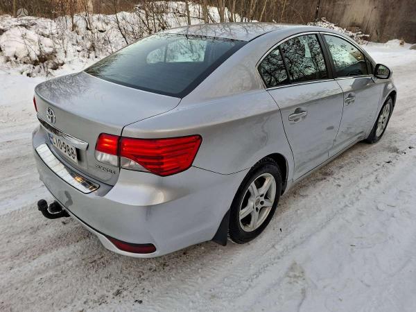 Grey Toyota Avensis 2012 in Radviliskis, with an engine capacity of 2.00 L and mileage of 235 thousand km for 4699 €, photo 3 on AUTOMOTO.COM.LV