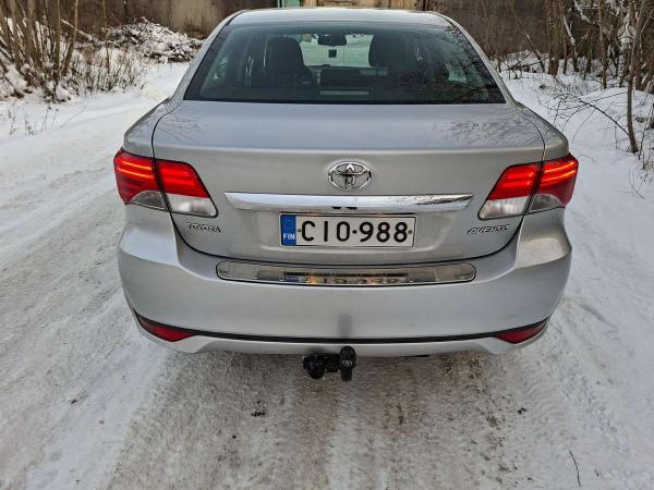 Grey Toyota Avensis 2012 in Radviliskis, with an engine capacity of 2.00 L and mileage of 235 thousand km for 4699 €, photo 6 on AUTOMOTO.COM.LV