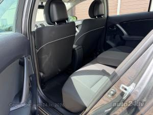 Серый Тойота Авенсис 2012 в Выру, объемом двигателя 1.60 л и пробегом 164 тыс. км за 6490 €, фото 7 на AUTOMOTO.COM.LV