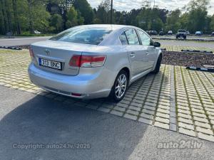 Pelēks Toyota Avensis 2012 Mardu, ar dzinēja tilpumu 1.80 L un nobraukumu 215 tūkst. km par 6200 €, foto 4 vietnē AUTOMOTO.COM.LV