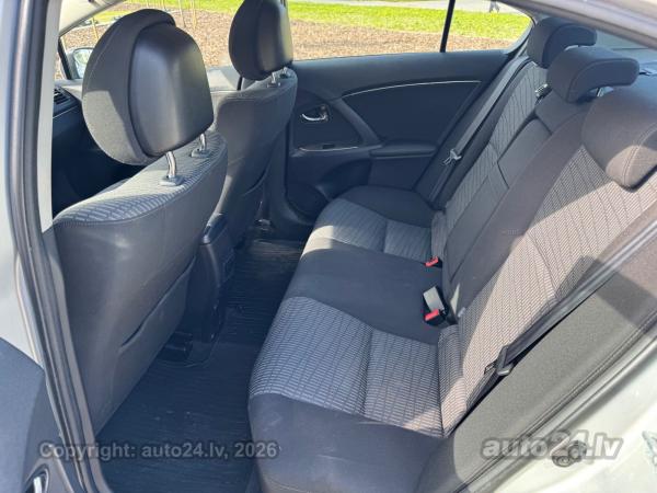 Серый Тойота Авенсис 2012 в Маарду, объемом двигателя 1.80 л и пробегом 215 тыс. км за 6200 €, фото 8 на AUTOMOTO.COM.LV