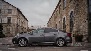Серый Тойота Авенсис 2012 в Таллин, объемом двигателя 1.80 л и пробегом 162 тыс. км за 8000 €, фото 5 на AUTOMOTO.COM.LV