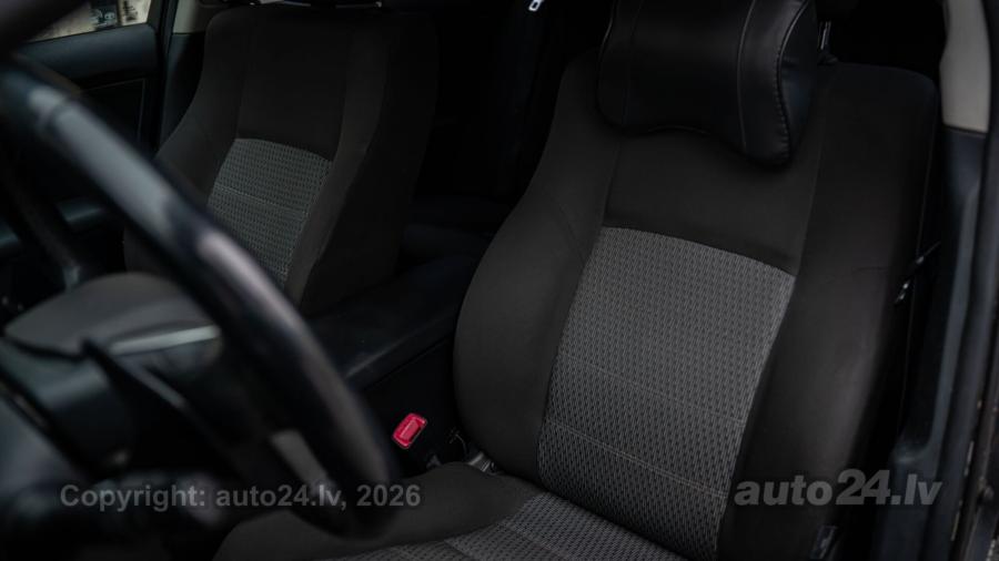 Серый Тойота Авенсис 2012 в Таллин, объемом двигателя 1.80 л и пробегом 162 тыс. км за 8000 €, фото 10 на AUTOMOTO.COM.LV