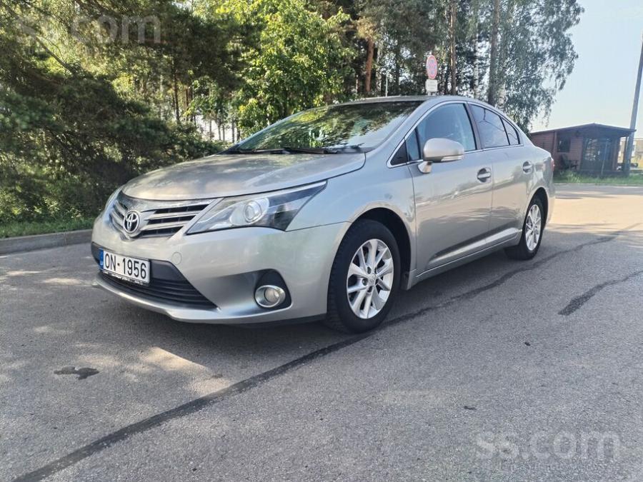 Pelēks Toyota Avensis 2012 Rīga, ar dzinēja tilpumu 2.00 L un nobraukumu 258 tūkst. km par 5950 €, foto 1 vietnē AUTOMOTO.COM.LV