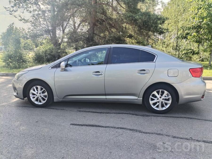 Pelēks Toyota Avensis 2012 Rīga, ar dzinēja tilpumu 2.00 L un nobraukumu 258 tūkst. km par 5950 €, foto 4 vietnē AUTOMOTO.COM.LV