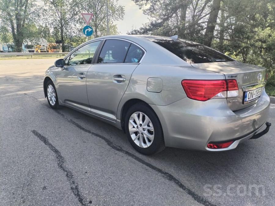 Pelēks Toyota Avensis 2012 Rīga, ar dzinēja tilpumu 2.00 L un nobraukumu 258 tūkst. km par 5950 €, foto 5 vietnē AUTOMOTO.COM.LV