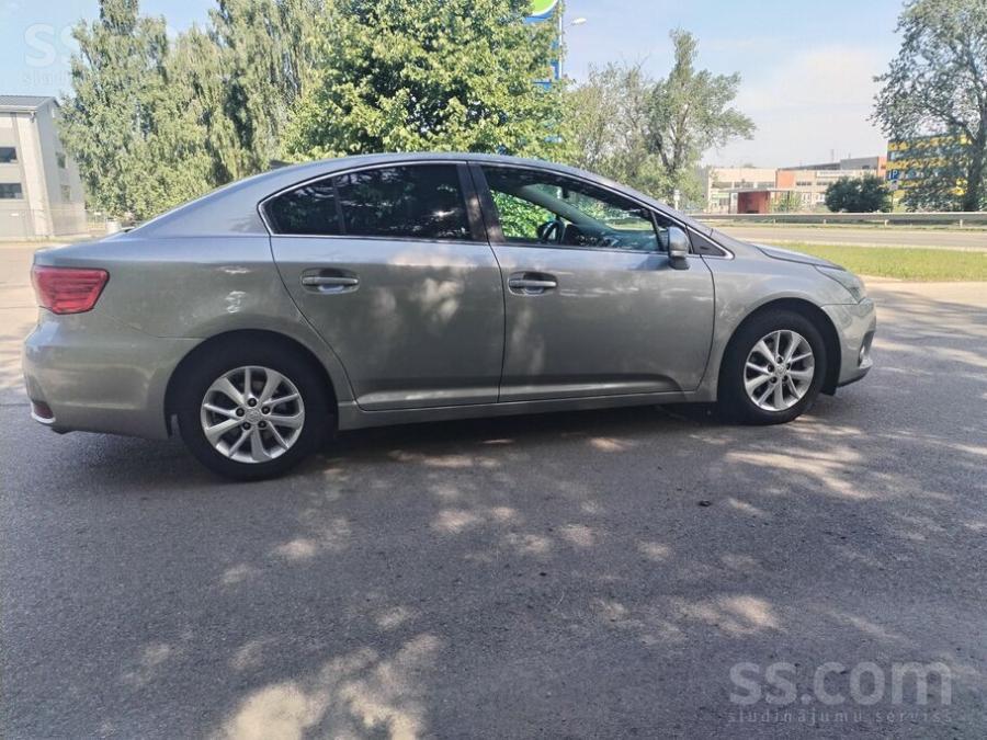 Pelēks Toyota Avensis 2012 Rīga, ar dzinēja tilpumu 2.00 L un nobraukumu 258 tūkst. km par 5950 €, foto 8 vietnē AUTOMOTO.COM.LV