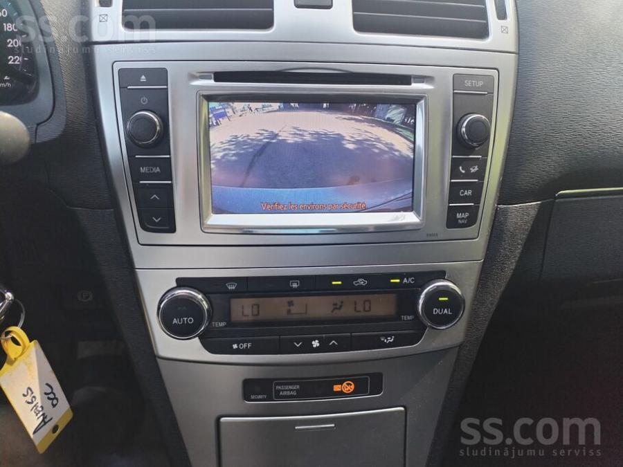 Pelēks Toyota Avensis 2012 Rīga, ar dzinēja tilpumu 2.00 L un nobraukumu 258 tūkst. km par 5950 €, foto 16 vietnē AUTOMOTO.COM.LV
