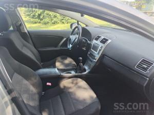 Pelēks Toyota Avensis 2012 Rīga, ar dzinēja tilpumu 2.00 L un nobraukumu 258 tūkst. km par 5950 €, foto 21 vietnē AUTOMOTO.COM.LV