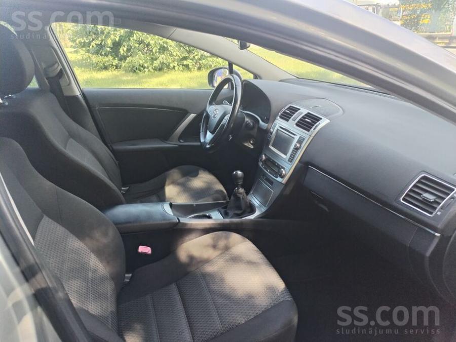 Pelēks Toyota Avensis 2012 Rīga, ar dzinēja tilpumu 2.00 L un nobraukumu 258 tūkst. km par 5950 €, foto 21 vietnē AUTOMOTO.COM.LV
