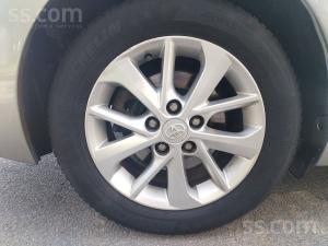 Pelēks Toyota Avensis 2012 Rīga, ar dzinēja tilpumu 2.00 L un nobraukumu 258 tūkst. km par 5950 €, foto 22 vietnē AUTOMOTO.COM.LV