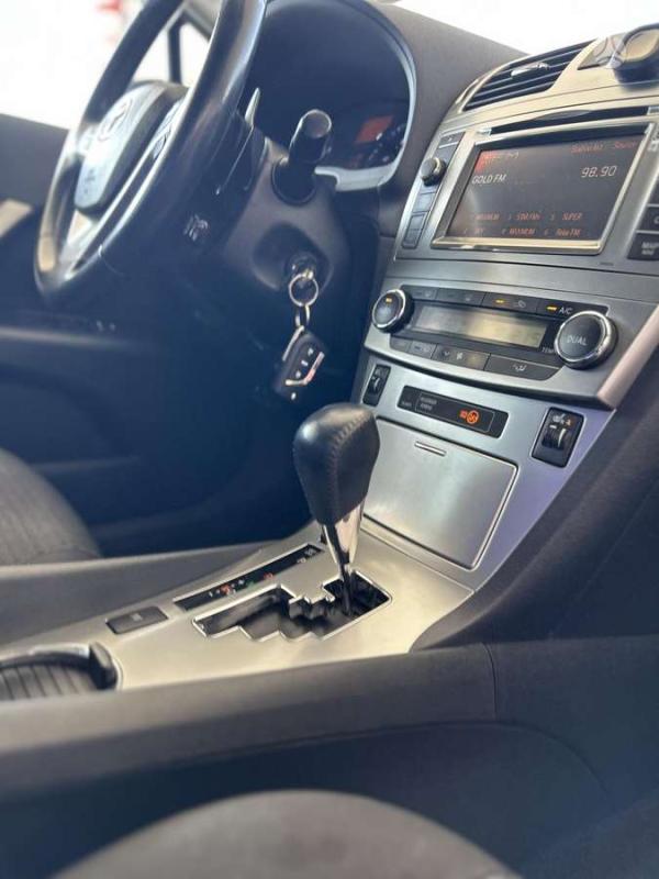 Pelēks Toyota Avensis 2012 Ukmergė, ar dzinēja tilpumu 1.80 L un nobraukumu 250 tūkst. km par 7500 €, foto 9 vietnē AUTOMOTO.COM.LV