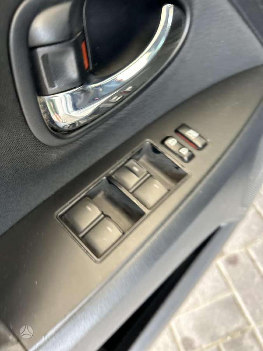Pelēks Toyota Avensis 2012 Ukmergė, ar dzinēja tilpumu 1.80 L un nobraukumu 250 tūkst. km par 7500 €, foto 13 vietnē AUTOMOTO.COM.LV
