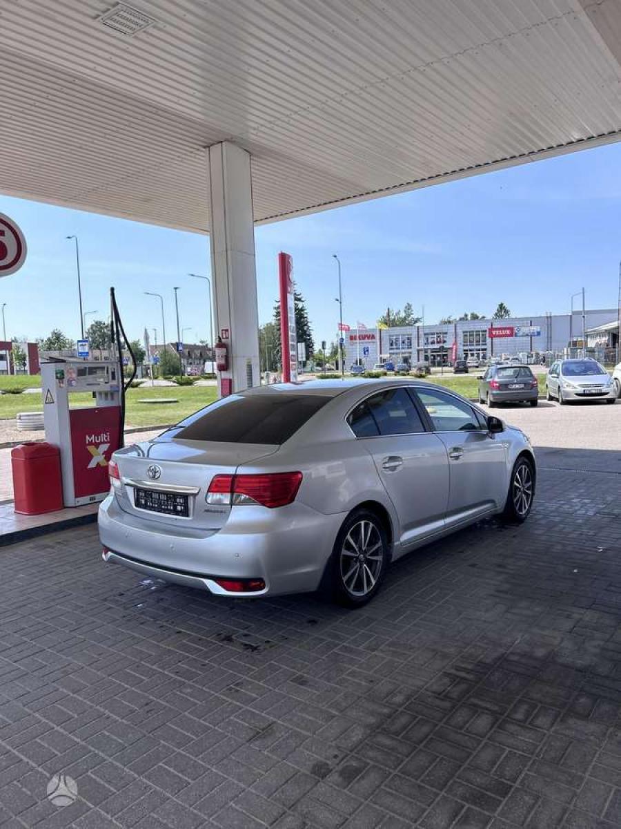 Pelēks Toyota Avensis 2012 Ukmergė, ar dzinēja tilpumu 1.80 L un nobraukumu 250 tūkst. km par 7500 €, foto 30 vietnē AUTOMOTO.COM.LV