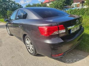 Pelēks Toyota Avensis 2012 Rīga, ar dzinēja tilpumu 1.80 L un nobraukumu 239 tūkst. km par 4500 €, foto 4 vietnē AUTOMOTO.COM.LV