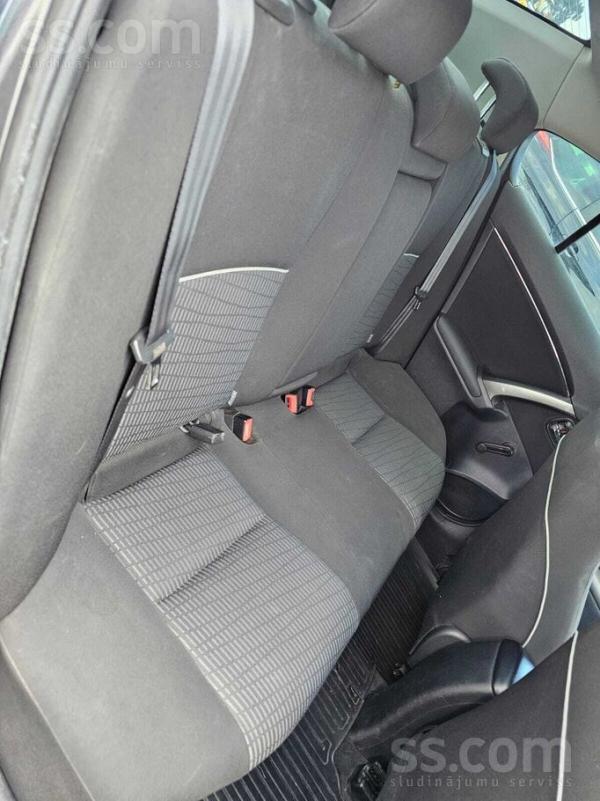 Grey Toyota Avensis 2012 in Riga, with an engine capacity of 1.80 L and mileage of 239 thousand km for 4900 €, photo 8 on AUTOMOTO.COM.LV