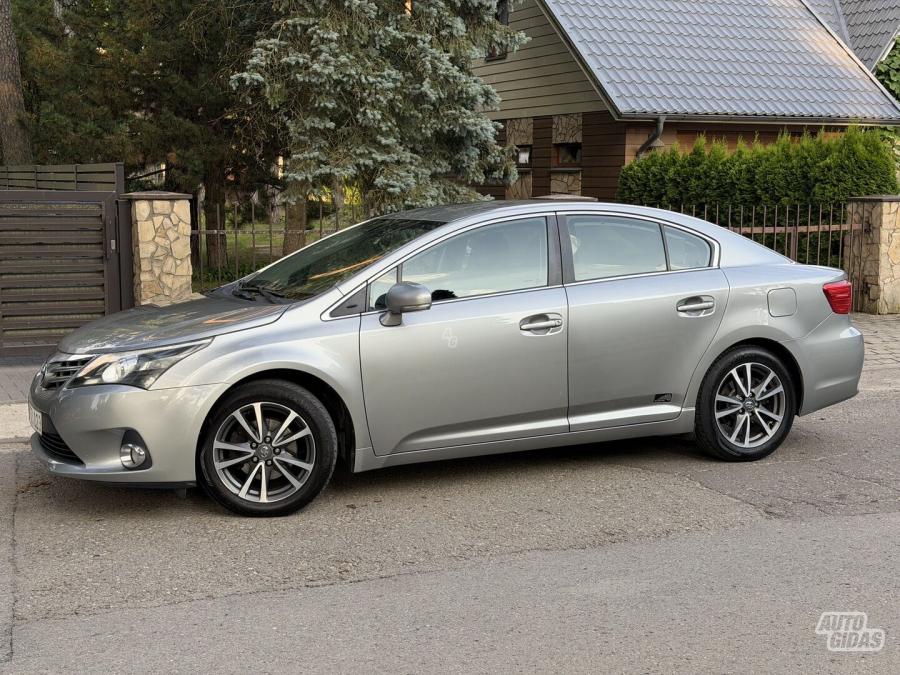 Pelēks Toyota Avensis 2012 Alīta, ar dzinēja tilpumu 2.00 L un nobraukumu 366 tūkst. km par 4350 €, foto 5 vietnē AUTOMOTO.COM.LV