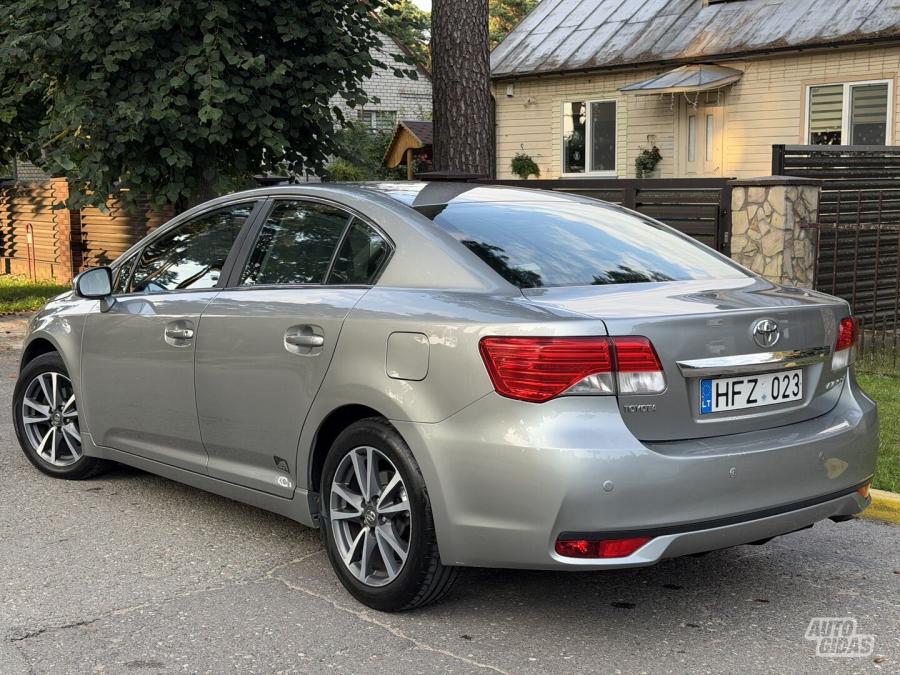 Pelēks Toyota Avensis 2012 Alīta, ar dzinēja tilpumu 2.00 L un nobraukumu 366 tūkst. km par 4350 €, foto 6 vietnē AUTOMOTO.COM.LV
