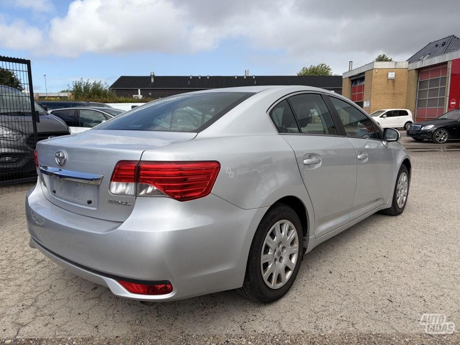 Grey Toyota Avensis 2012 in Vilnius, with an engine capacity of 2.00 L and mileage of 51 thousand km for 6999 €, photo 3 on AUTOMOTO.COM.LV