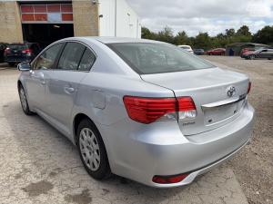 Grey Toyota Avensis 2012 in Vilnius, with an engine capacity of 2.00 L and mileage of 51 thousand km for 6999 €, photo 4 on AUTOMOTO.COM.LV