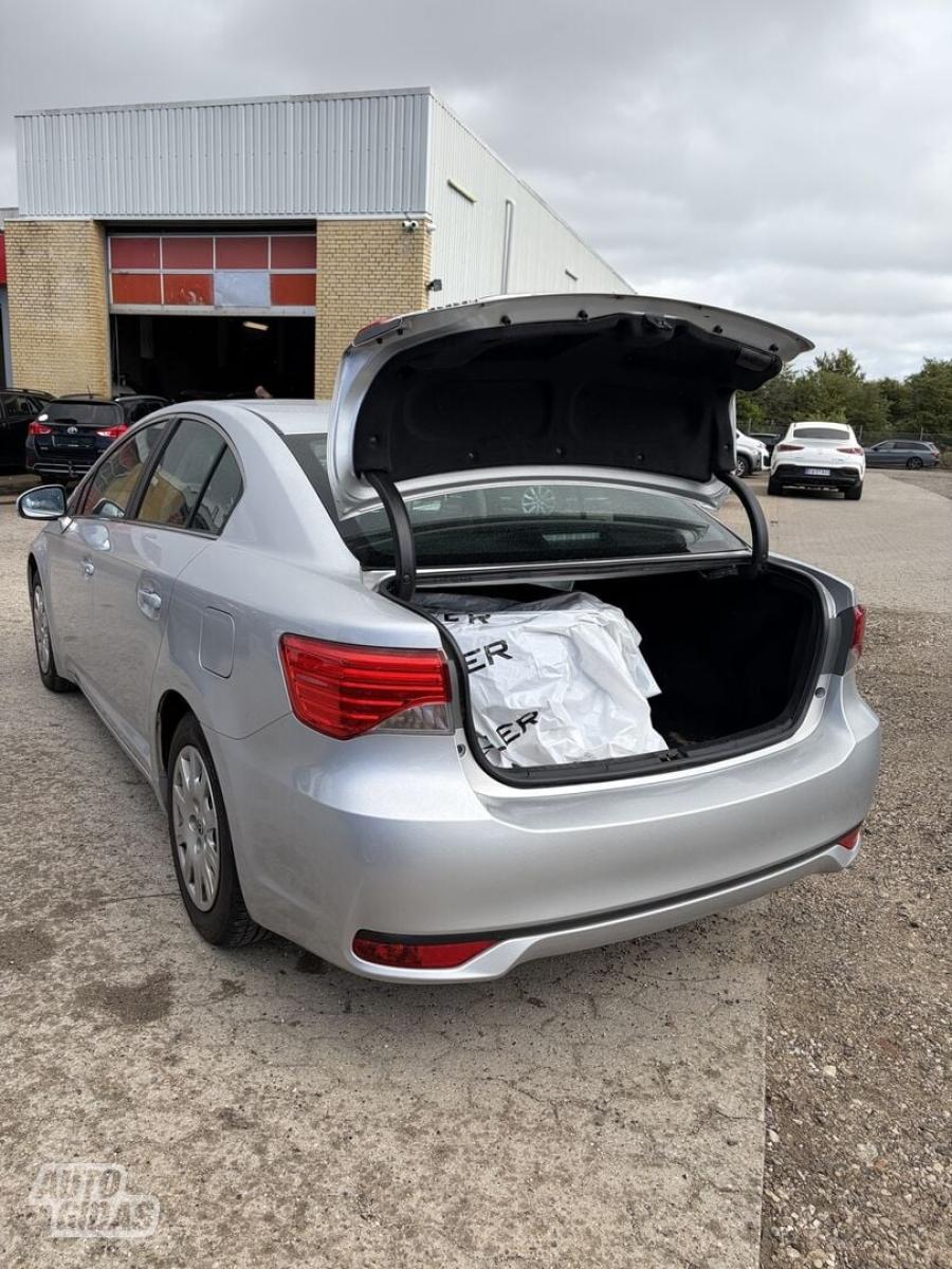 Grey Toyota Avensis 2012 in Vilnius, with an engine capacity of 2.00 L and mileage of 51 thousand km for 6999 €, photo 10 on AUTOMOTO.COM.LV