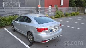 Grey Toyota Avensis 2012 in Riga, with an engine capacity of 2.20 L and mileage of 400 thousand km for 3290 €, photo 4 on AUTOMOTO.COM.LV