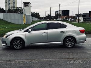 Grey Toyota Avensis 2012 in Tallinn, with an engine capacity of 2.00 L and mileage of 250 thousand km for 5390 €, photo 3 on AUTOMOTO.COM.LV