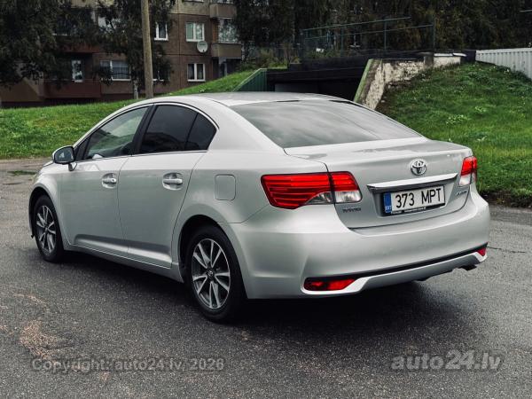 Grey Toyota Avensis 2012 in Tallinn, with an engine capacity of 2.00 L and mileage of 250 thousand km for 5390 €, photo 4 on AUTOMOTO.COM.LV