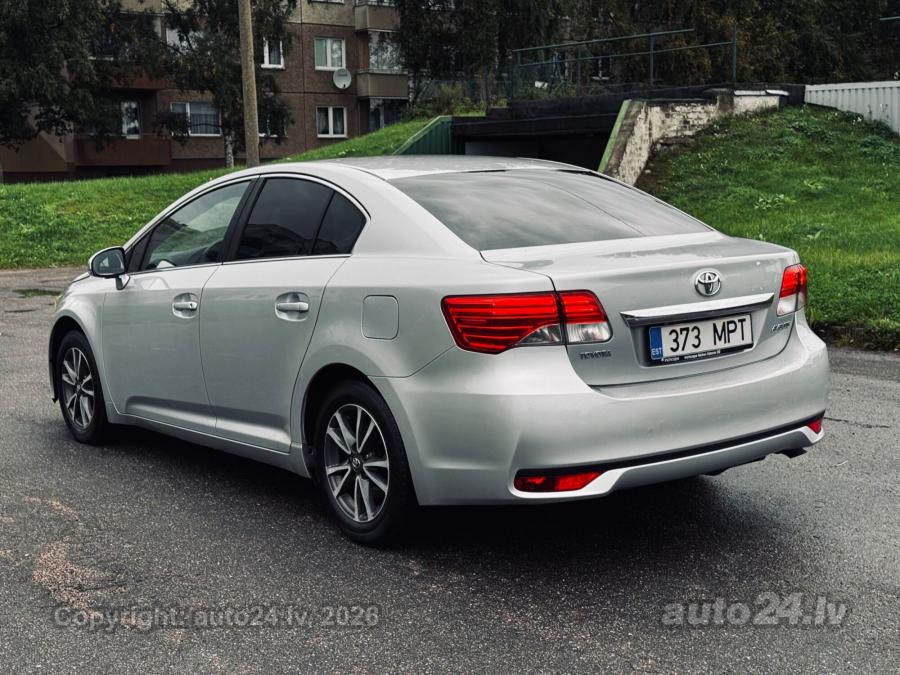 Grey Toyota Avensis 2012 in Tallinn, with an engine capacity of 2.00 L and mileage of 250 thousand km for 5390 €, photo 4 on AUTOMOTO.COM.LV