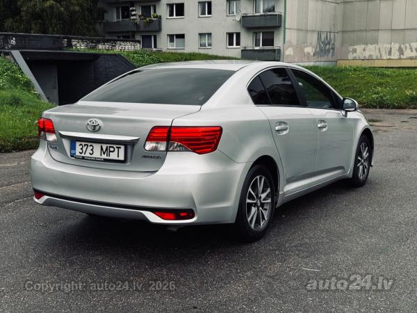 Grey Toyota Avensis 2012 in Tallinn, with an engine capacity of 2.00 L and mileage of 250 thousand km for 5390 €, photo 5 on AUTOMOTO.COM.LV