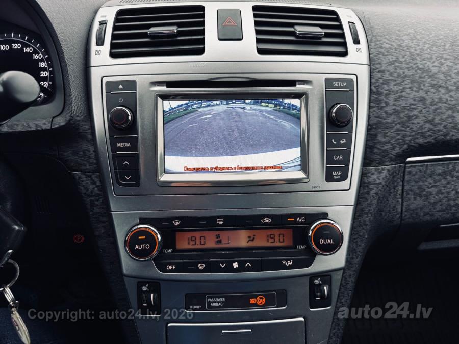 Grey Toyota Avensis 2012 in Tallinn, with an engine capacity of 2.00 L and mileage of 250 thousand km for 5390 €, photo 8 on AUTOMOTO.COM.LV