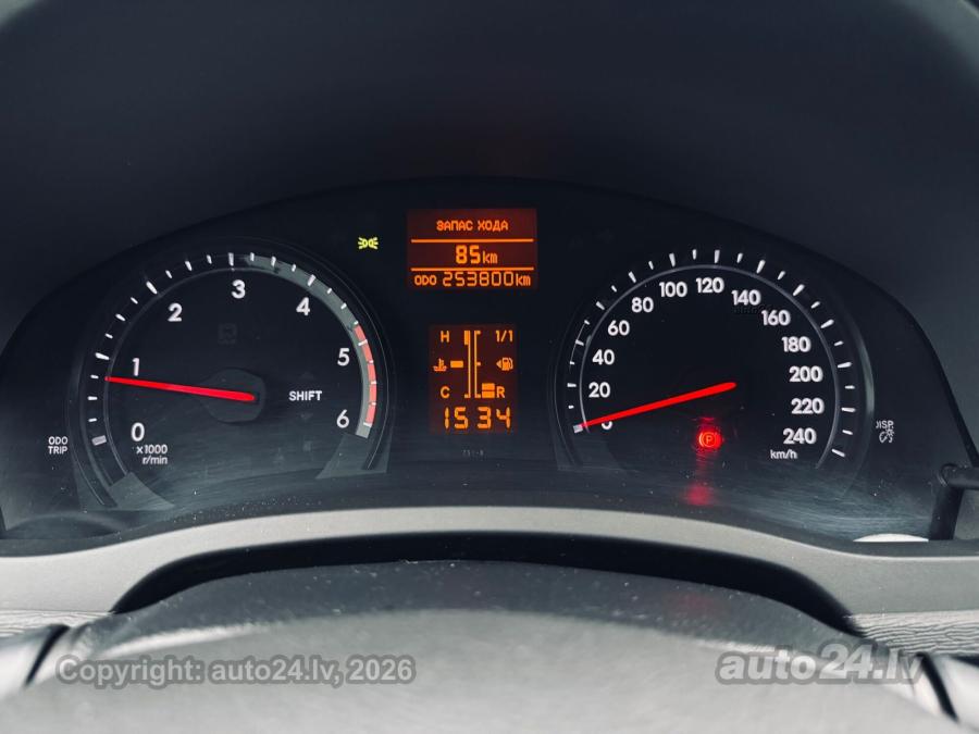Grey Toyota Avensis 2012 in Tallinn, with an engine capacity of 2.00 L and mileage of 250 thousand km for 5390 €, photo 9 on AUTOMOTO.COM.LV