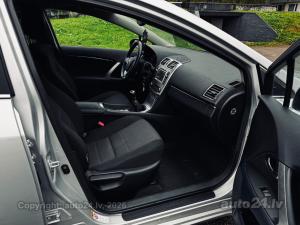 Grey Toyota Avensis 2012 in Tallinn, with an engine capacity of 2.00 L and mileage of 250 thousand km for 5390 €, photo 13 on AUTOMOTO.COM.LV