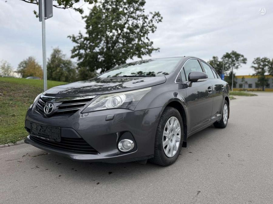 Pelēks Toyota Avensis 2012 Panevēža, ar dzinēja tilpumu 2.00 L un nobraukumu 234 tūkst. km par 3250 €, foto 6 vietnē AUTOMOTO.COM.LV