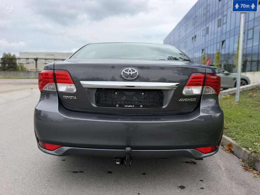 Pelēks Toyota Avensis 2012 Panevēža, ar dzinēja tilpumu 2.00 L un nobraukumu 234 tūkst. km par 3250 €, foto 10 vietnē AUTOMOTO.COM.LV